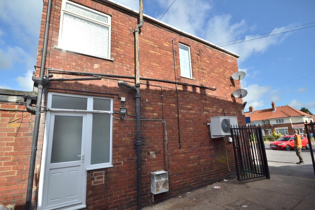 Endike Lane, Hull HU6 1 bed flat - £450 pcm (£104 pw)