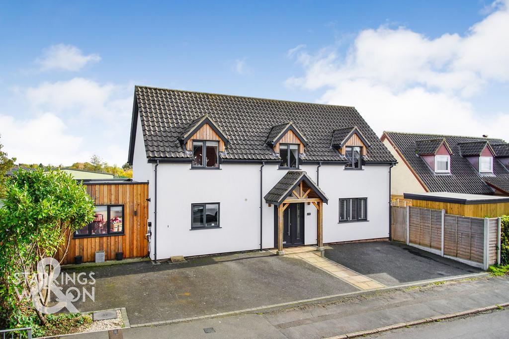 Three Mile Lane, Costessey, Norwich 3 bed detached house for sale - £ ...