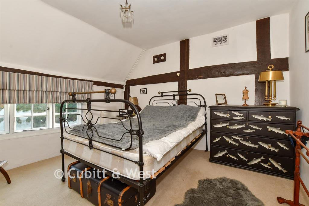 Billingshurst Road, Billingshurst RH14 2 bed semi-detached house for ...