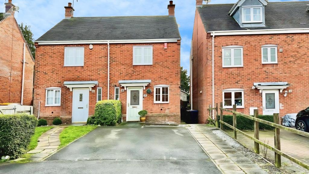 Harvey Close, Barwell 2 bed semi-detached house - £200,000