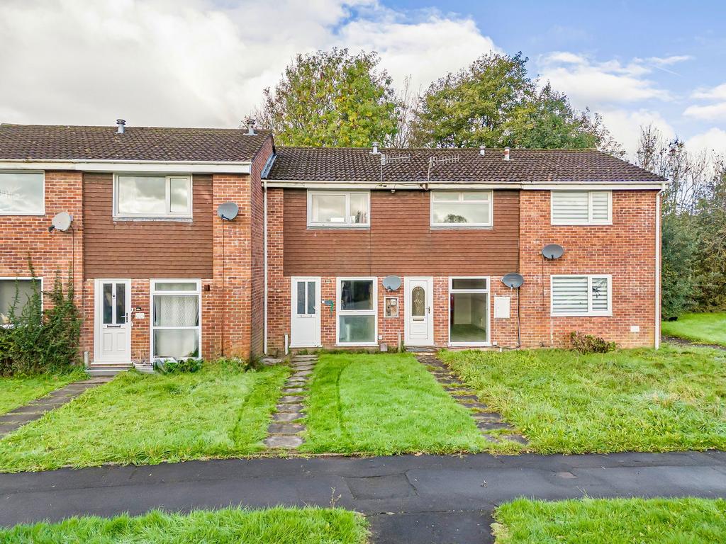 Bro Y Fan, Caerphilly CF83 2 bed terraced house - £155,000