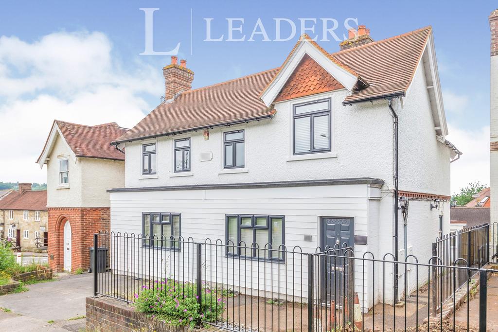 Ashorne House, Lewes Road, RH18 2 bed flat - £1,450 pcm (£335 pw)
