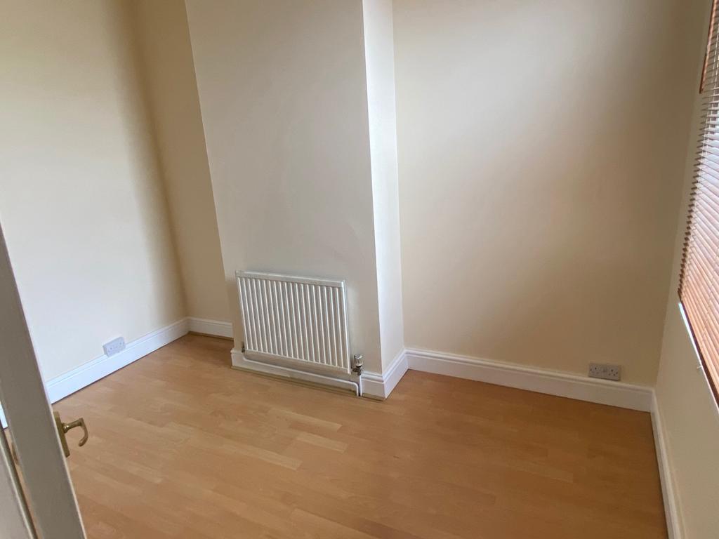 Sharman Road, St James, NN5 5JZ 3 bed terraced house for sale - £179,995