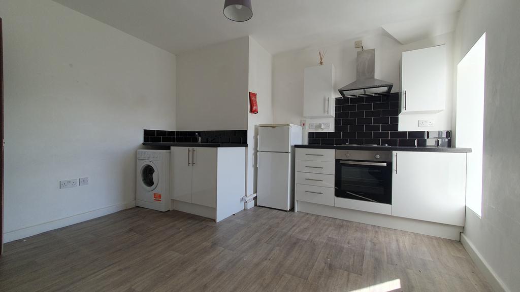 Brook Street, Cardiff, CF11 1 bed flat - £800 pcm (£185 pw)