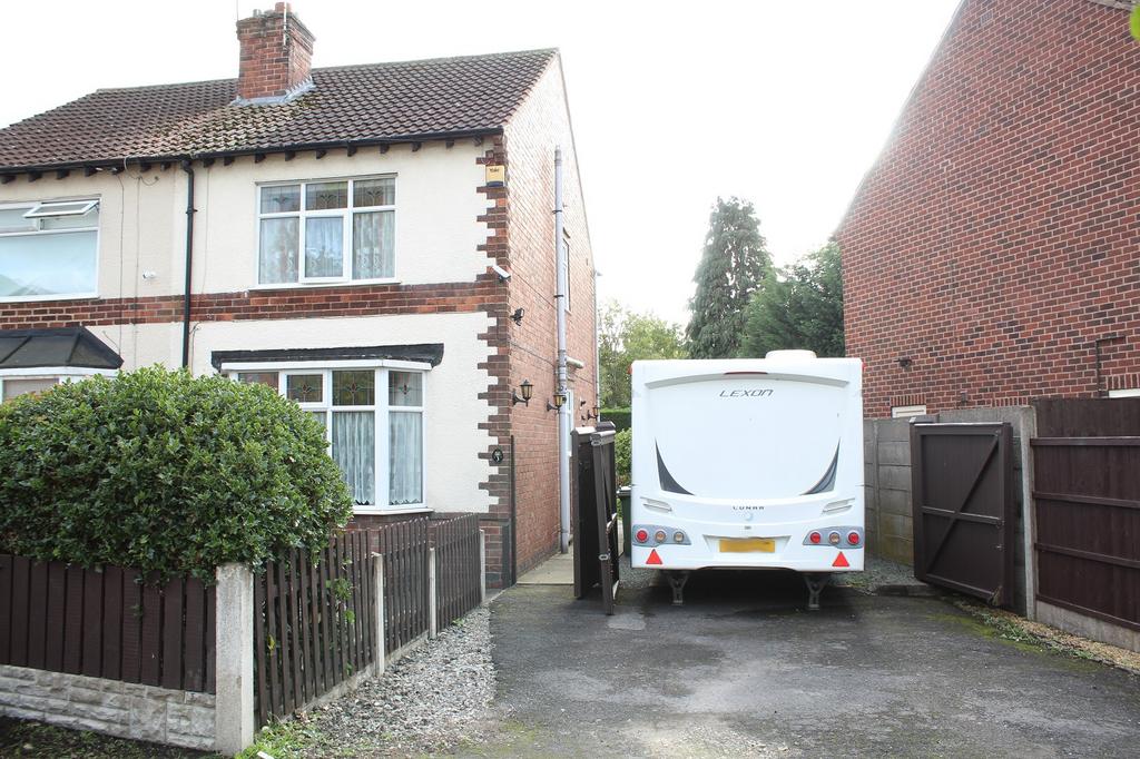 Abbott Road, Alfreton, Derbyshire.... 2 bed semi-detached house - £170,000