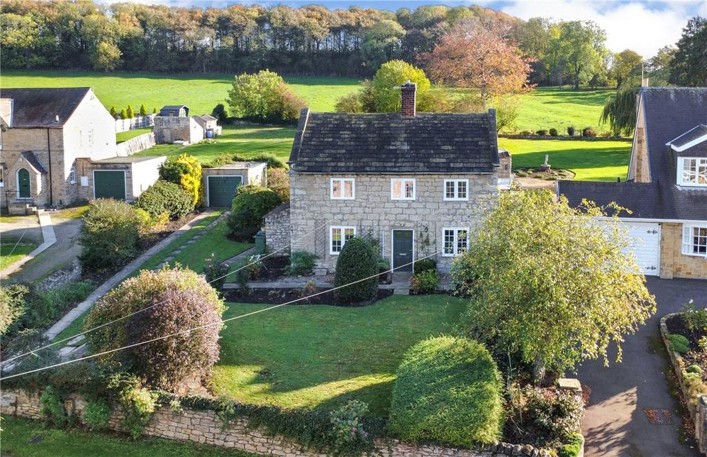 Main Street, Ledston, West Yorkshire... 2 bed detached house for sale ...