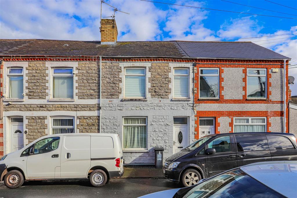Chesterfield Street, Barry 3 bed terraced house for sale - £150,000