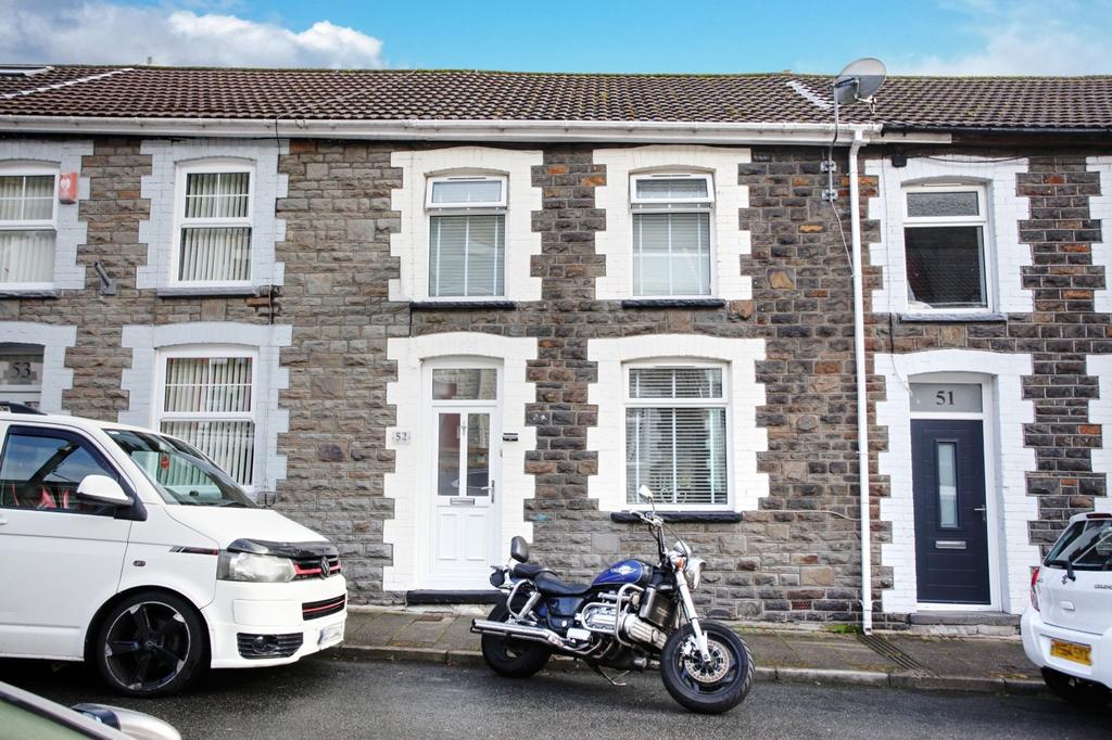 Deri Terrace, Ferndale CF43 2 bed terraced house for sale - £120,000