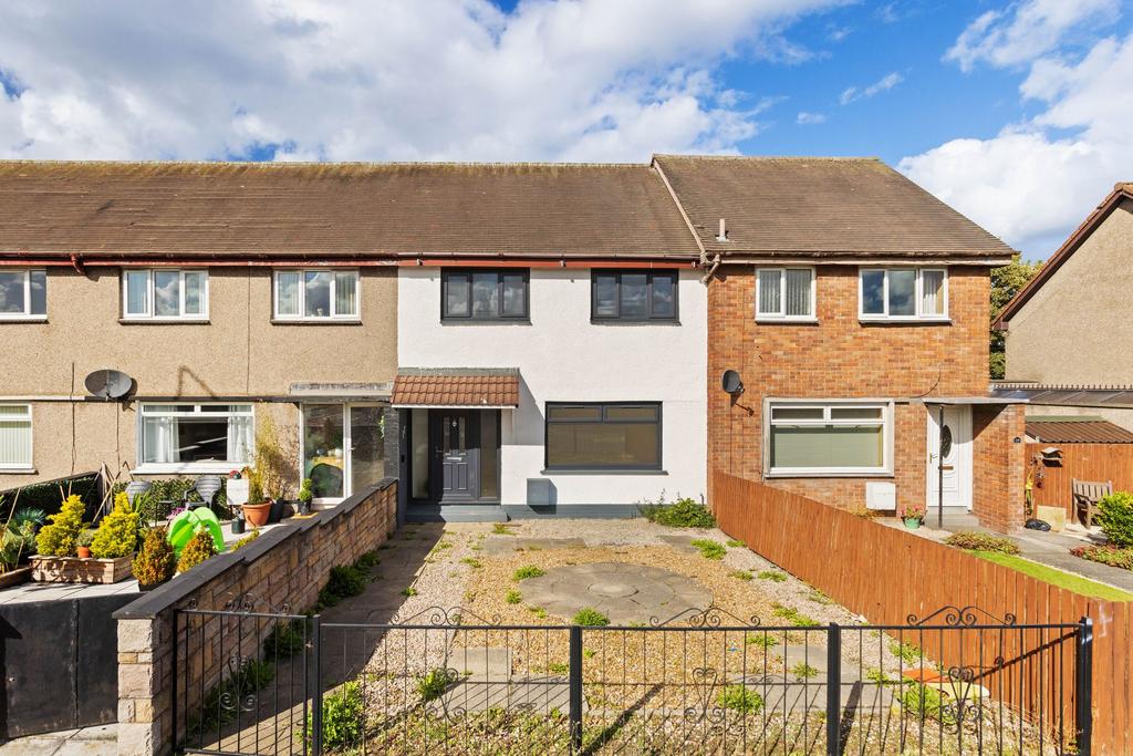 17 Blairmuir Terrace Broxburn EH52 5HF 3 bed terraced house - £190,000