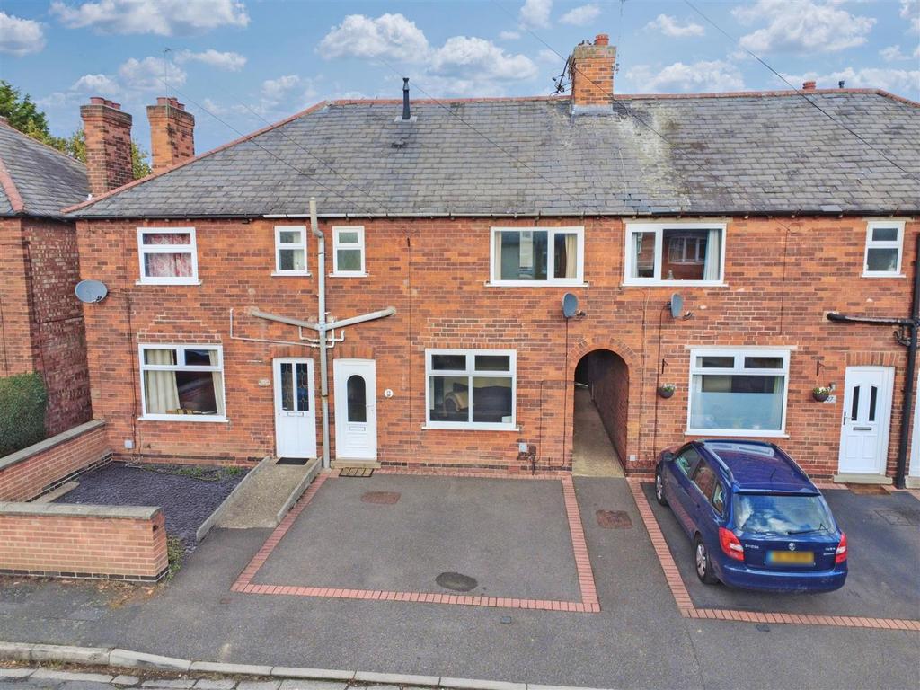 Doncaster Grove, Long Eaton 3 bed terraced house for sale - £185,000