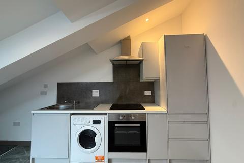 Houses to rent in Basingstoke | OnTheMarket