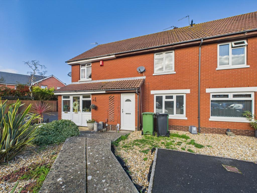 Station Road, Portsmouth PO6 3 bed terraced house - £280,000