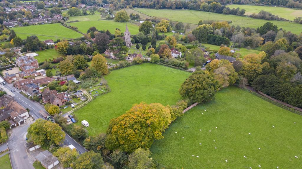 Church Road, Twyford, SO21 Land - £50,000