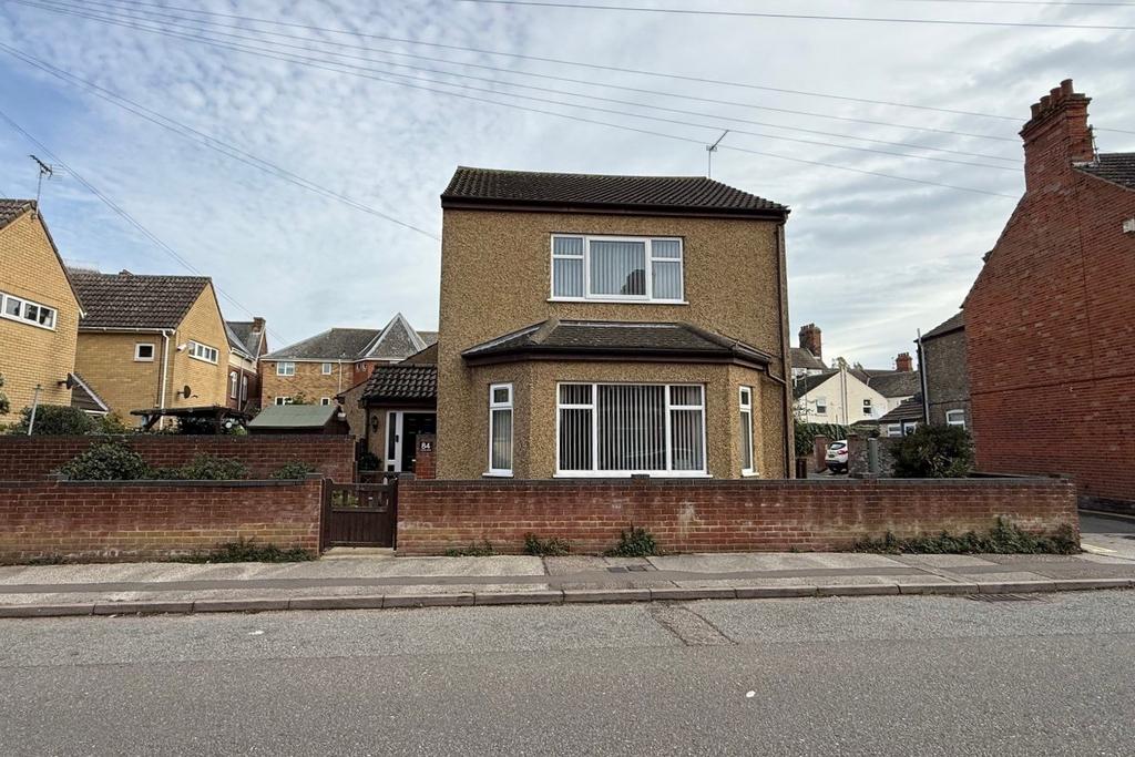 Sussex Road, Lowestoft, NR32 2 bed link detached house for sale - £200,000