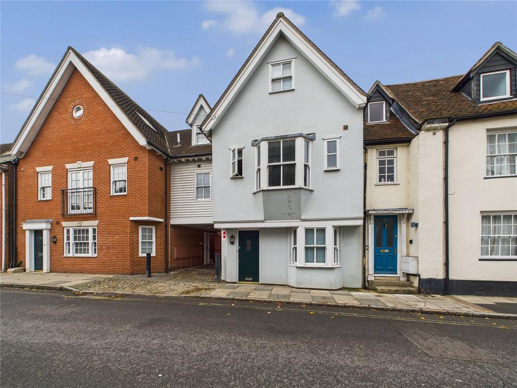 Priory Street, Colchester, Essex, CO1 1 bed maisonette - £850 pcm (£196 pw)
