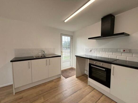 Botley Road, Shedfield, SO32 3 bed terraced house - £800 pcm (£185 pw)