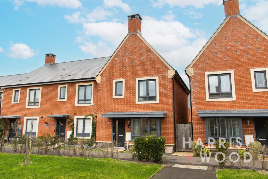 Mistley Road, Colchester, Essex, CO4 3 bed end of terrace house - £350,000