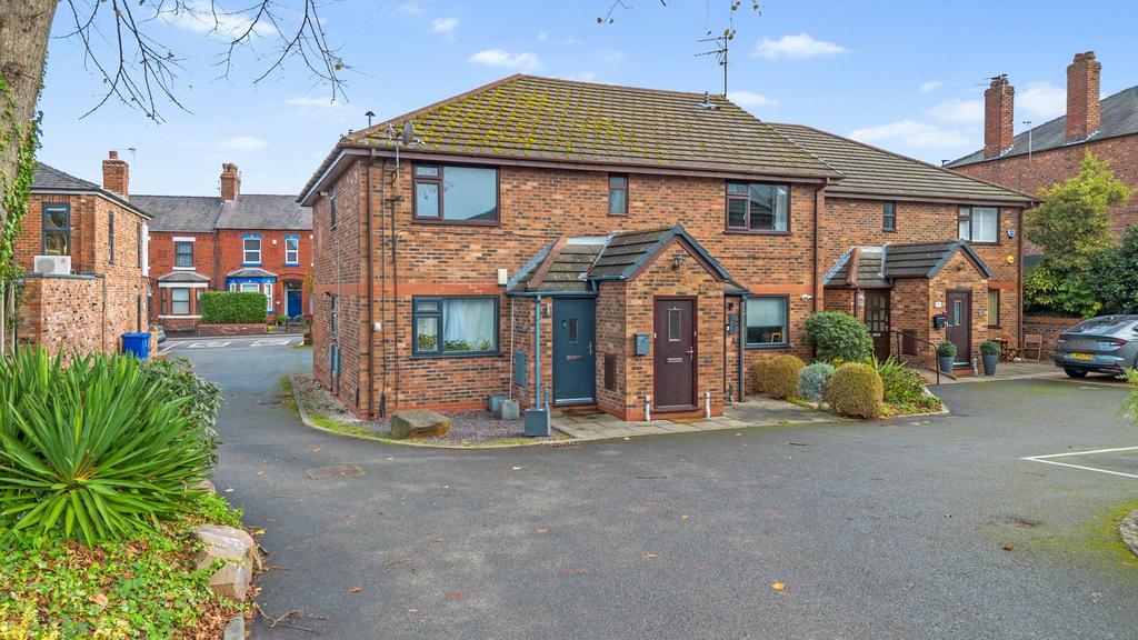London Road, Stockton Heath, WA4 1 bed apartment for sale - £190,000