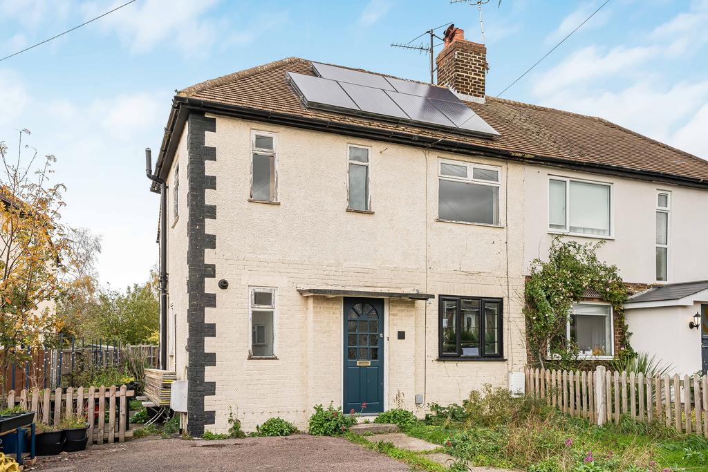 Hitchin SG4 2 bed semi-detached house for sale - £400,000