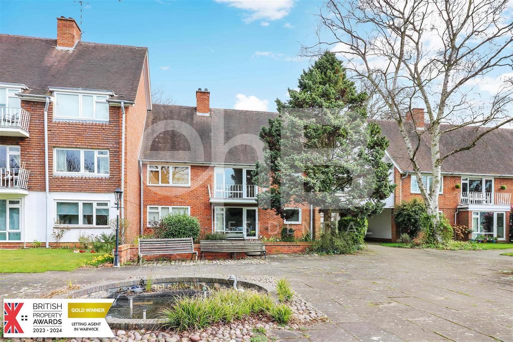 Archery Fields, Warwick 2 bed flat - £1,050 pcm (£242 pw)