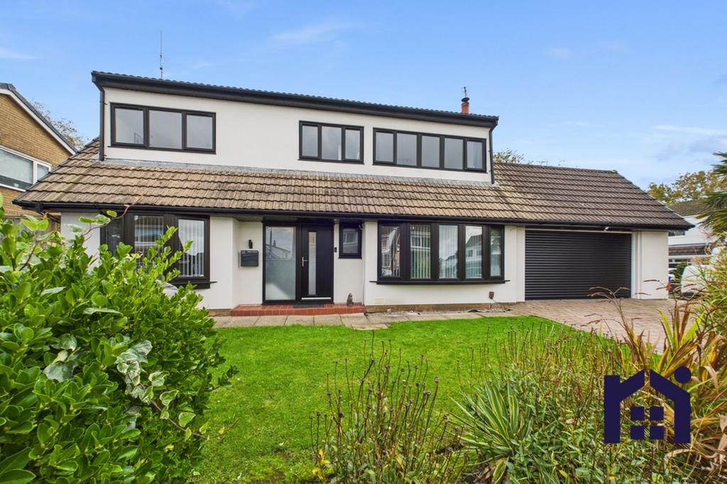 Mallom Avenue, Euxton, PR7 6PU 4 bed detached house for sale - £450,000