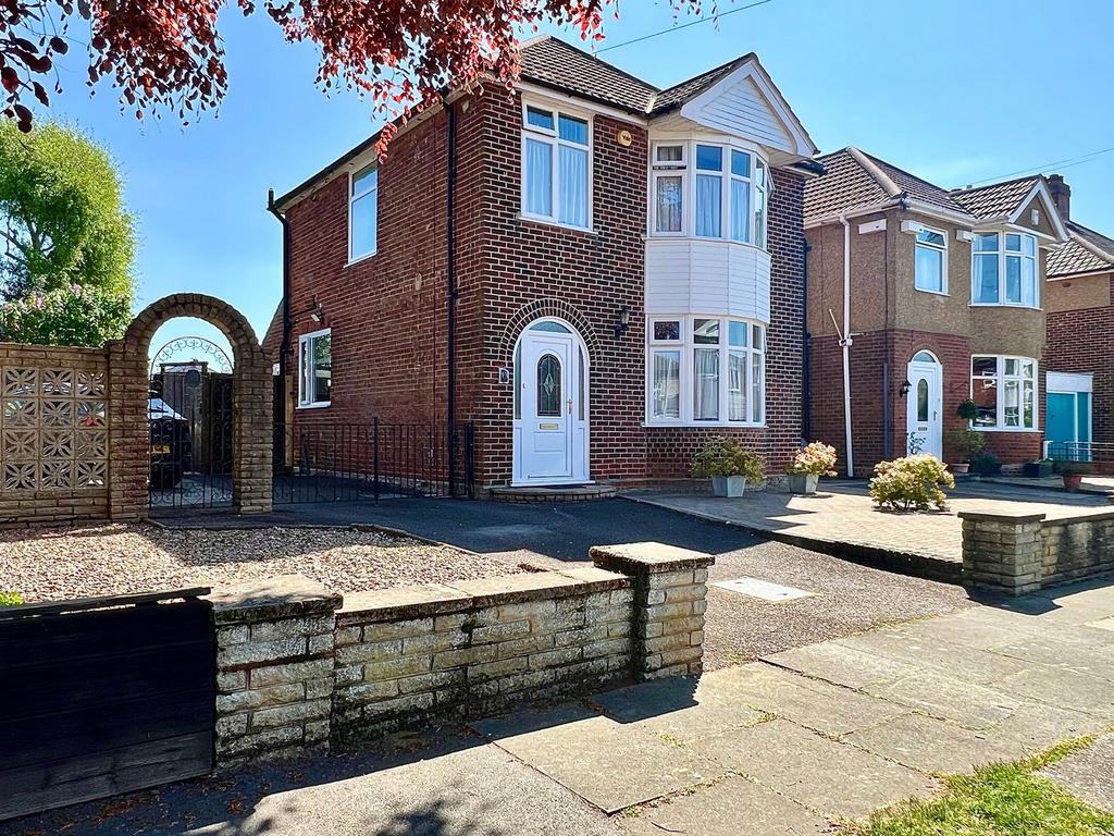 Mersey Road, Ipswich IP3 4 bed detached house for sale - £385,000