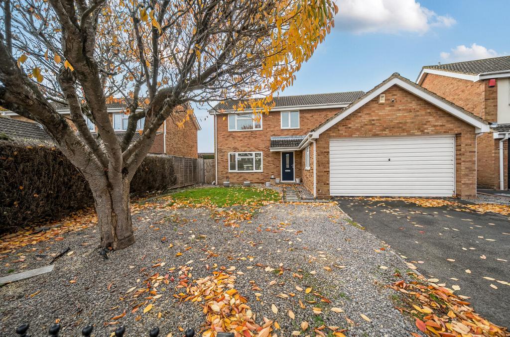 Retingham Way, Kingsdown, Swindon, SN3 4 bed detached house - £500,000