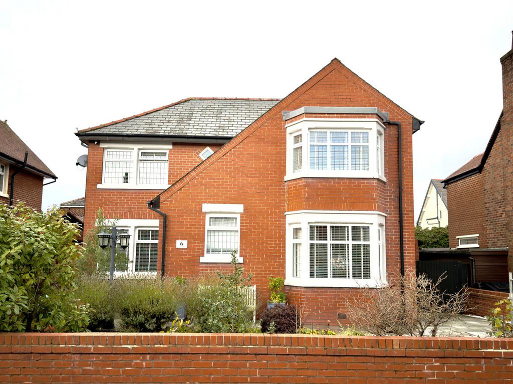 Lightwood Avenue, Lytham St. Annes, FY8 3 bed detached house for sale ...