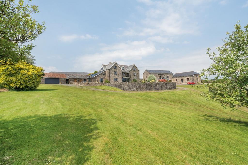 East Buckland, Barnstaple EX32 7 bed farm house - £2,500 pcm (£577 pw)
