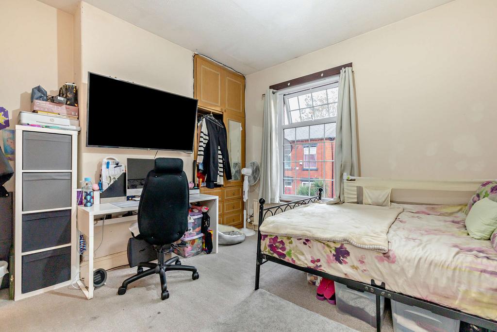 York Road, Denton M34 2 bed terraced house for sale - £169,995