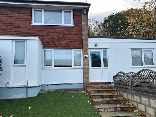 Wordsworth Road, Welling DA16 3 bed semi-detached house - £2,095 pcm (£ ...