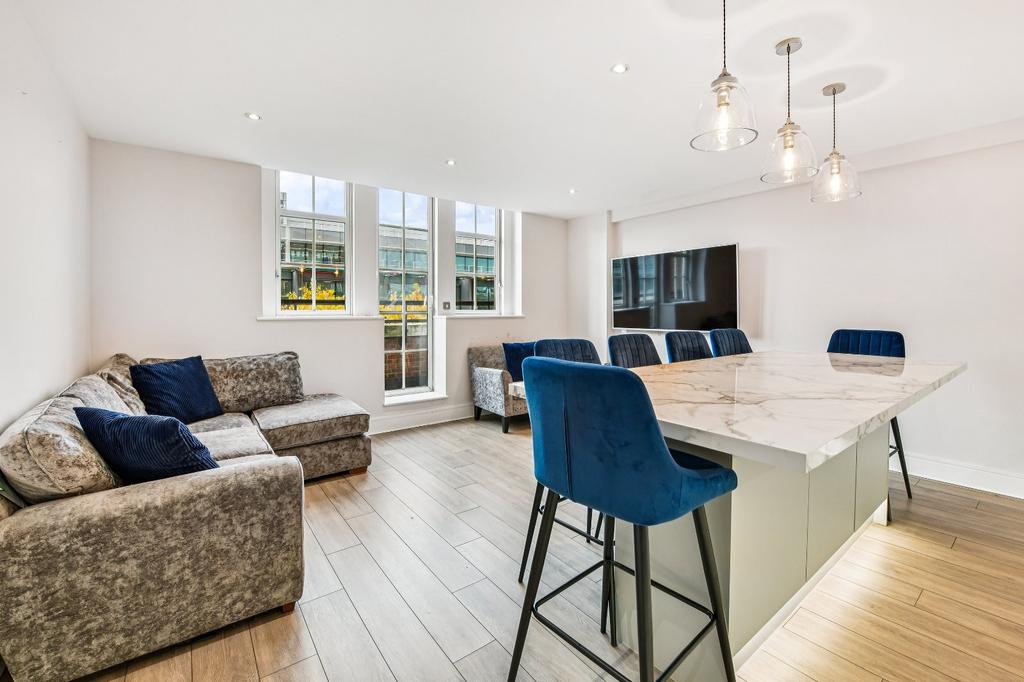 Romney House, 47 Marsham Street... 3 bed flat to rent - £4,500 pcm (£ ...