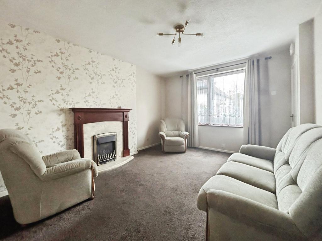Egham Road, London E13 2 bed terraced house for sale - £350,000