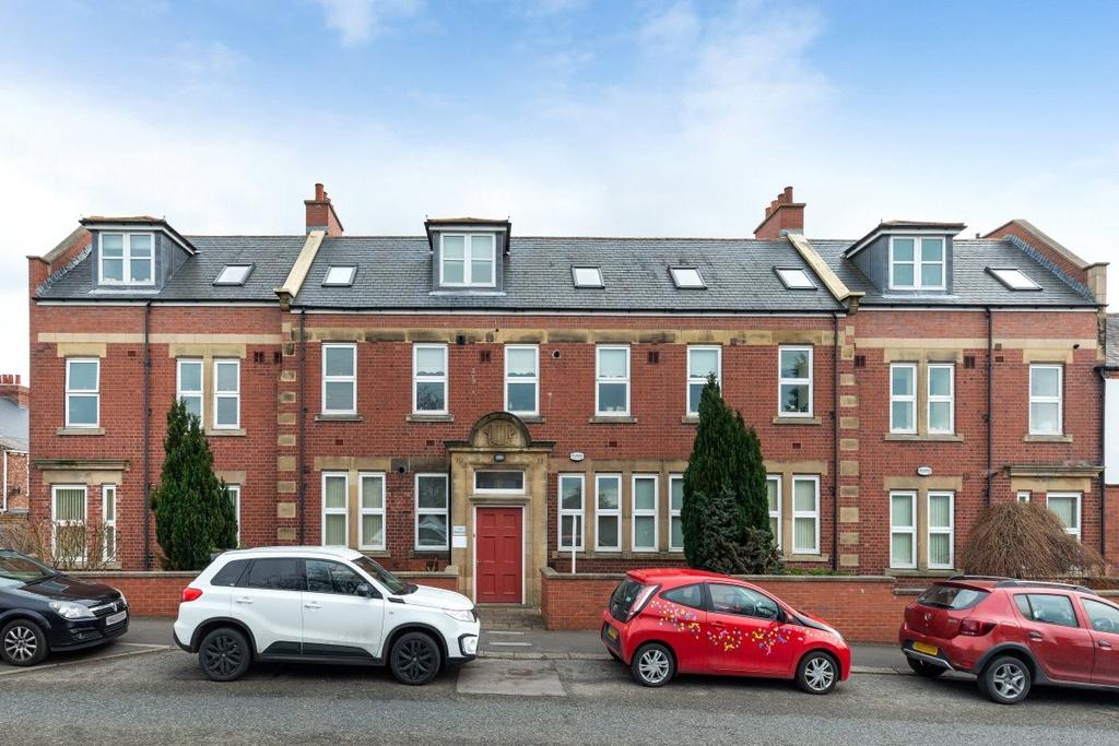 Rupert Court, Tyne and Wear NE15 2 bed flat for sale - £105,000