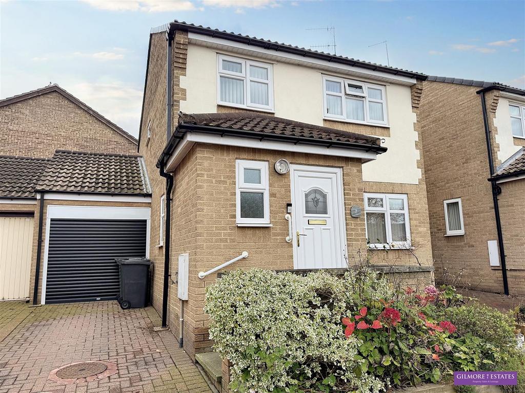 St. Thomas Mews, Prudhoe 3 bed detached house - £185,000