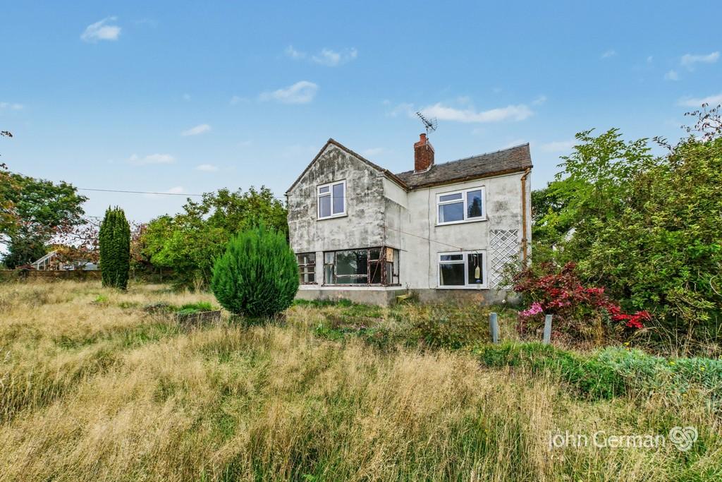 Bishops Offley, Stafford 2 bed detached house for sale - £300,000