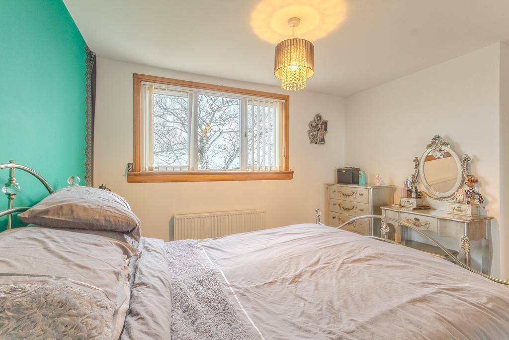 Perran Gardens, Moodiesburn, G69 0PA 3 bed semi-detached house for sale - £169,999