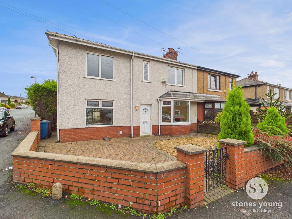 Littlemoor Road, Clitheroe, BB7 4 bed semi-detached house for sale - £ ...