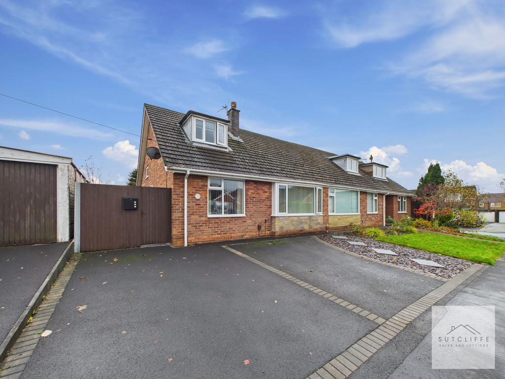 Clanfield, Fulwood, PR2 3 bed semi-detached house - £270,000