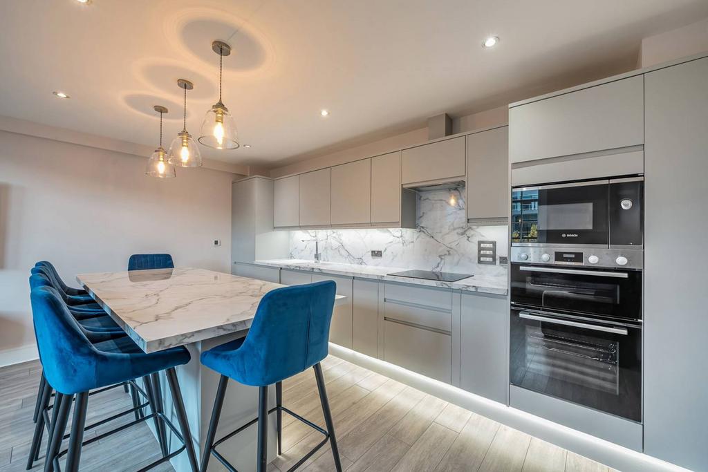 Romney House, Westminster, London, SW1P 3 bed flat - £4,498 pcm (£1,038 pw)