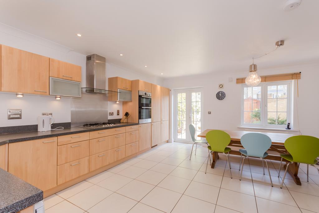 Reliance Way, Oxford, Oxfordshire, OX4 5 bed terraced house - £3,800 ...