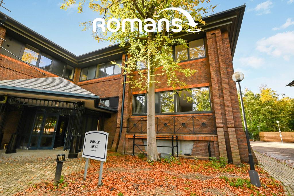 Pioneer House, Barley Way, Fleet, GU51 1 bed flat - £1,150 pcm (£265 pw)