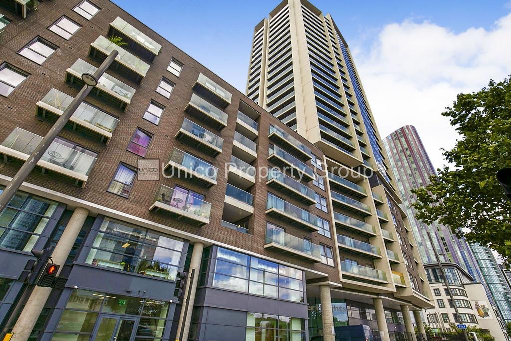90 High Street, London E15 2 bed apartment - £2,500 pcm (£577 pw)