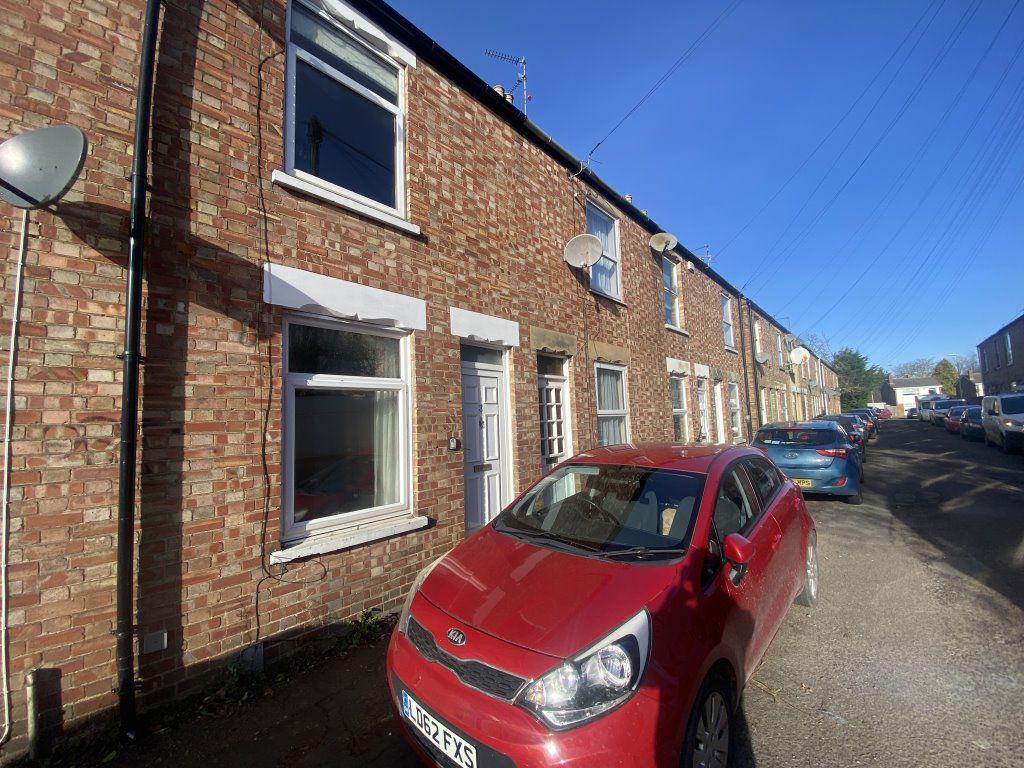 Clarence Road, Wisbech, PE13 2ED 2 bed terraced house - £800 pcm (£185 pw)