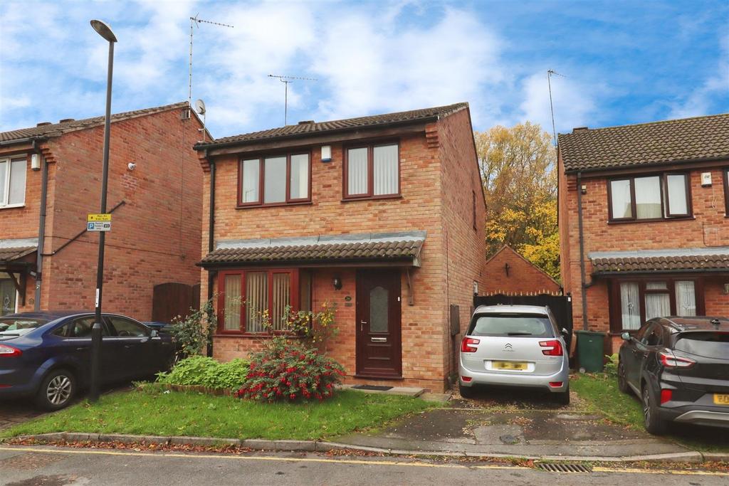 Blackshaw Drive, Coventry CV2 3 bed house - £1,300 pcm (£300 pw)