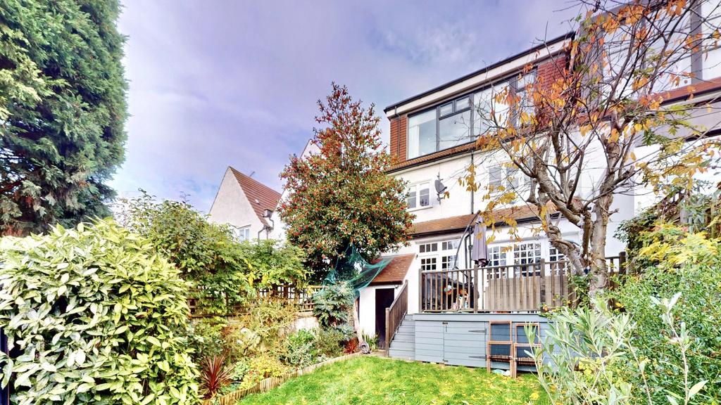 Temple Fortune Lane, London 4 bed end of terrace house - £1,399,999