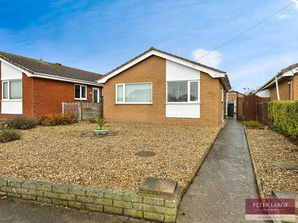 22 Ffordd Anwyl, Rhyl, Denbighshire... 2 bed detached bungalow - £185,000
