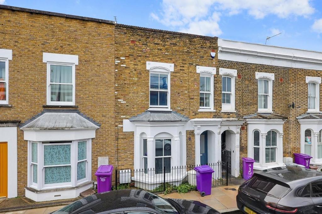 Ropery Street, Bow, E3 2 bed house - £850,000