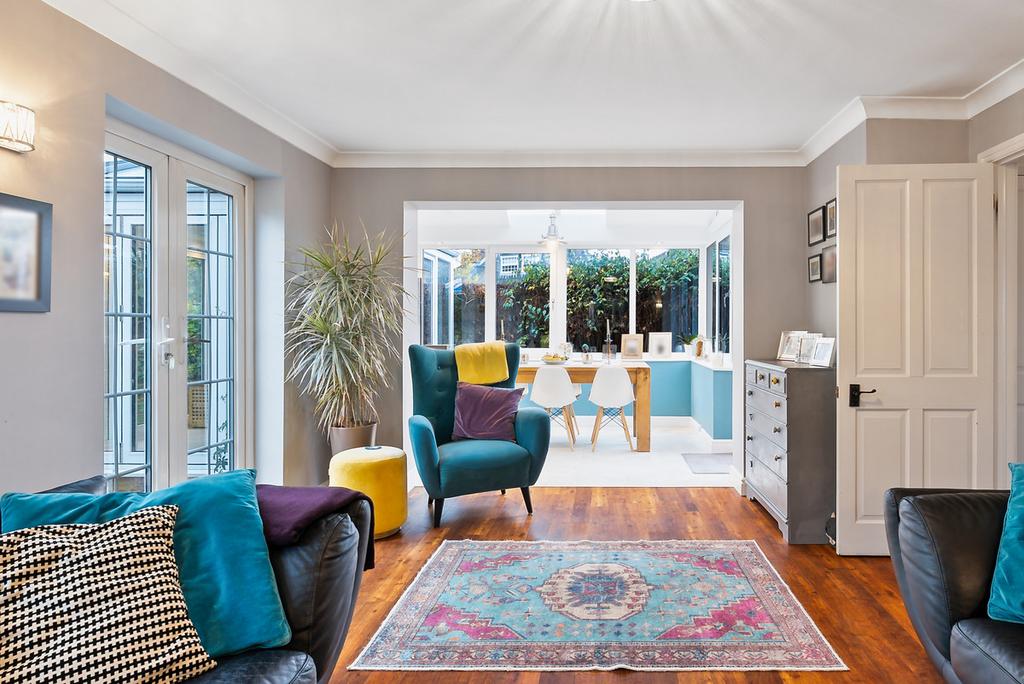 High Road, Cookham, SL6 3 bed semi-detached house for sale - £700,000
