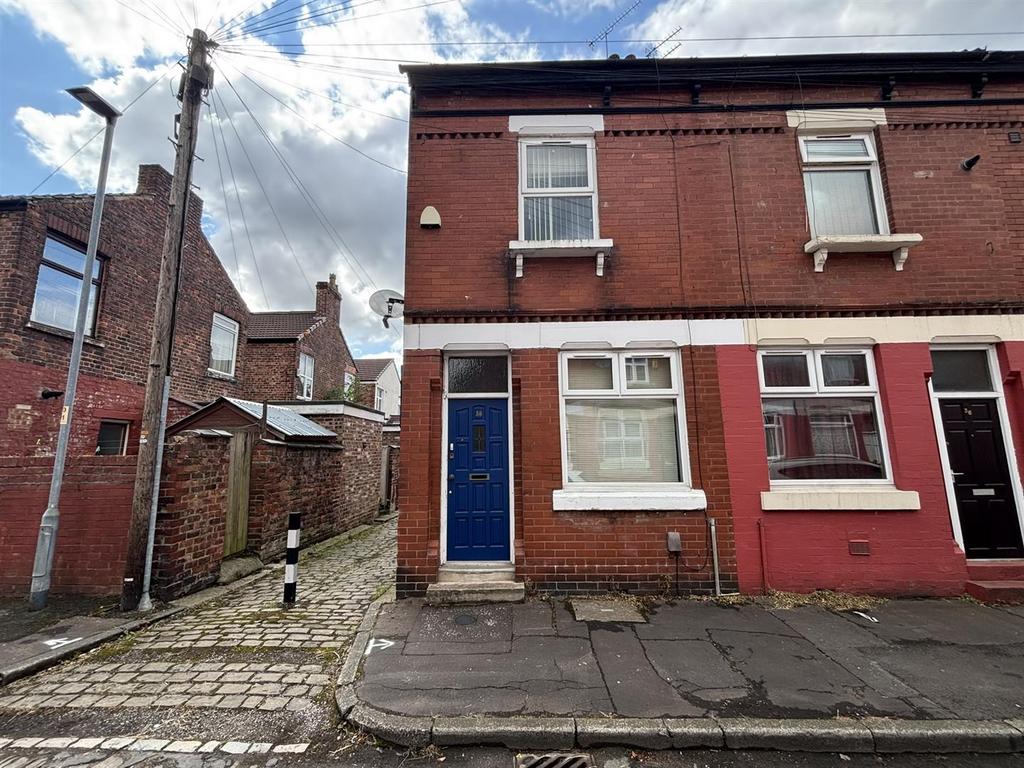 Thorn Grove, Fallowfield, Manchester 2 bed private hall - £1,400 pcm (£ ...